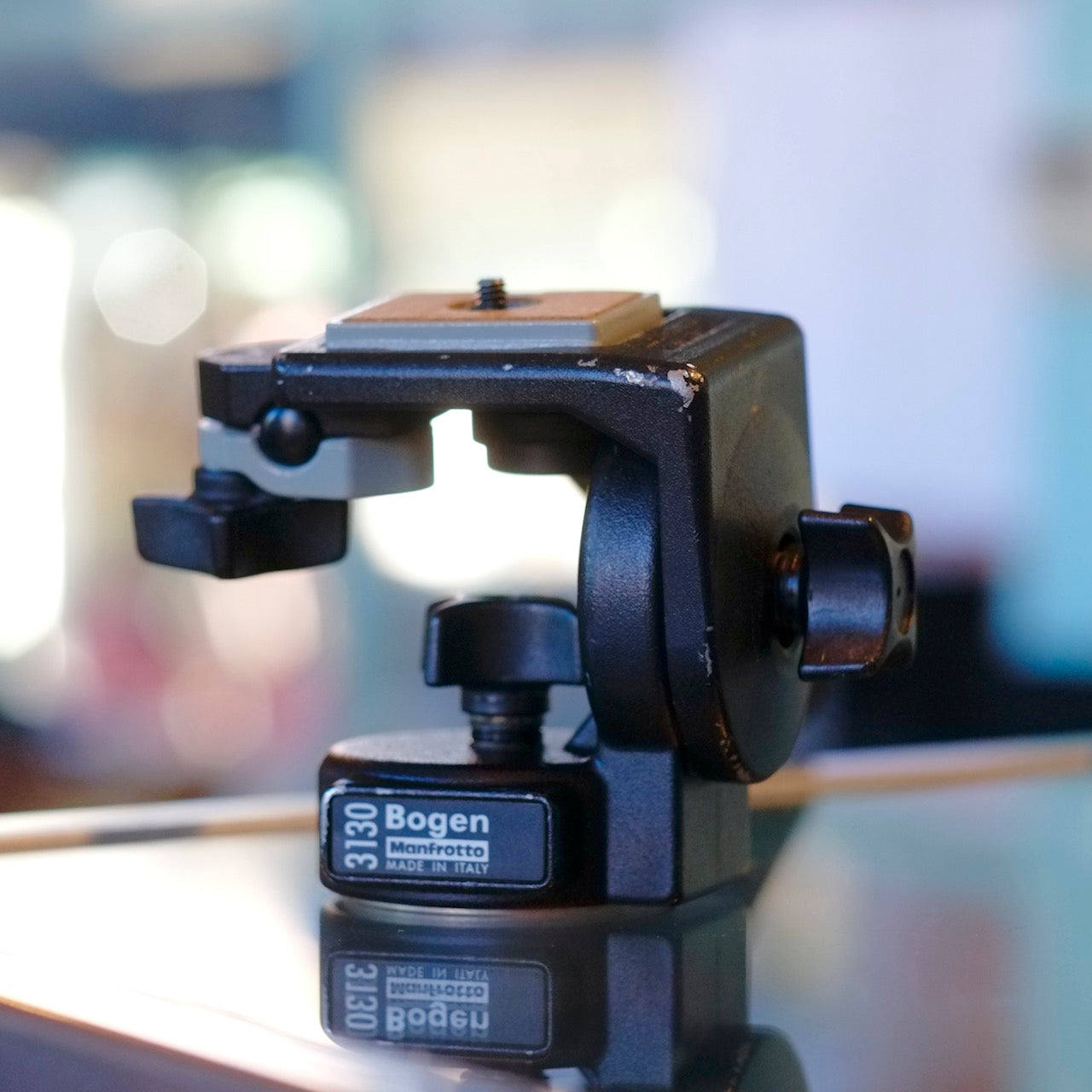 Bogen 3130 (AKA Manfrotto 128RC) – Camera Traders