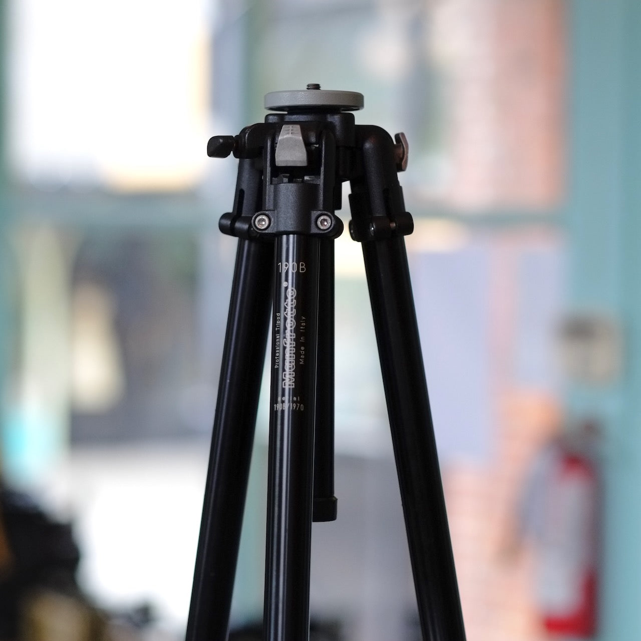 Manfrotto 190B (short version) – Camera Traders