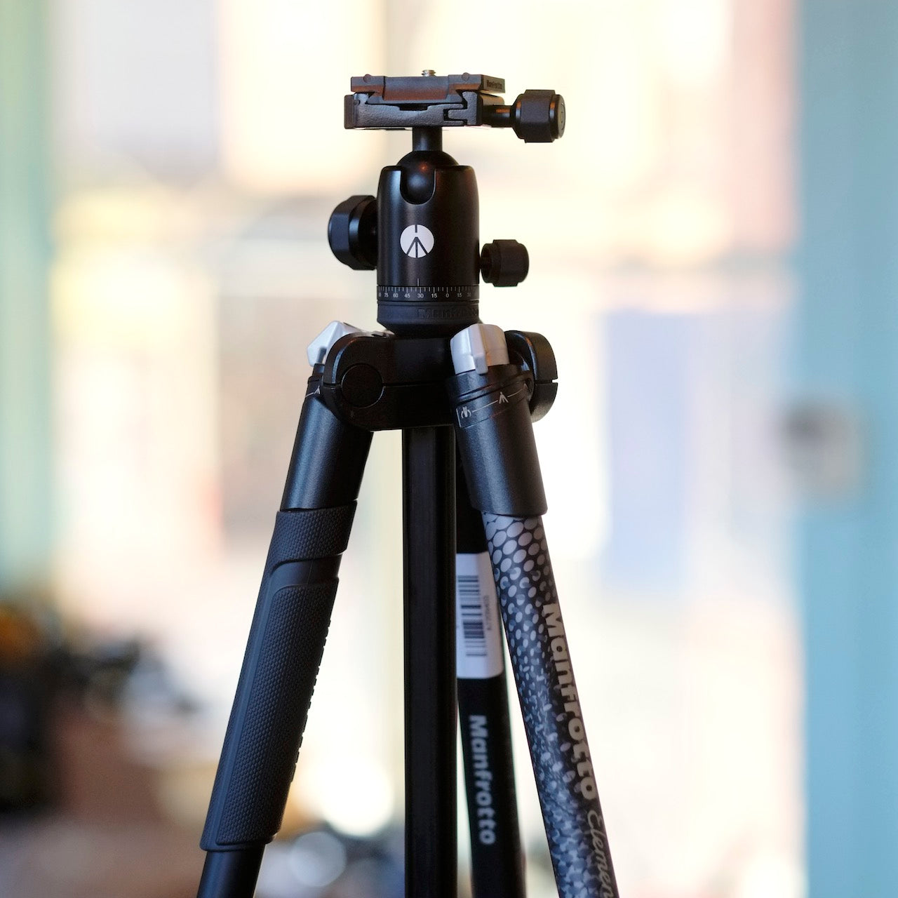 Manfrotto Element MKELMII4BK-BH – Camera Traders