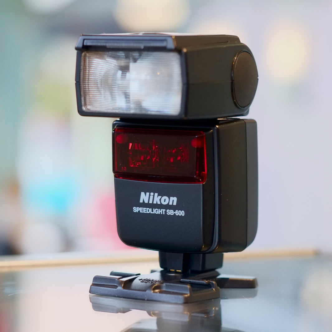 Victoria's Best Camera Store (Fact) – Camera Traders