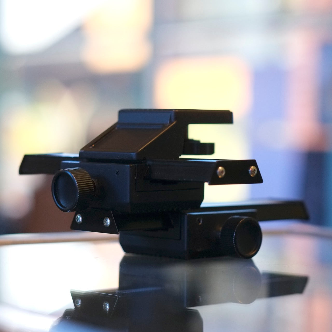 Two-axis focusing track – Camera Traders