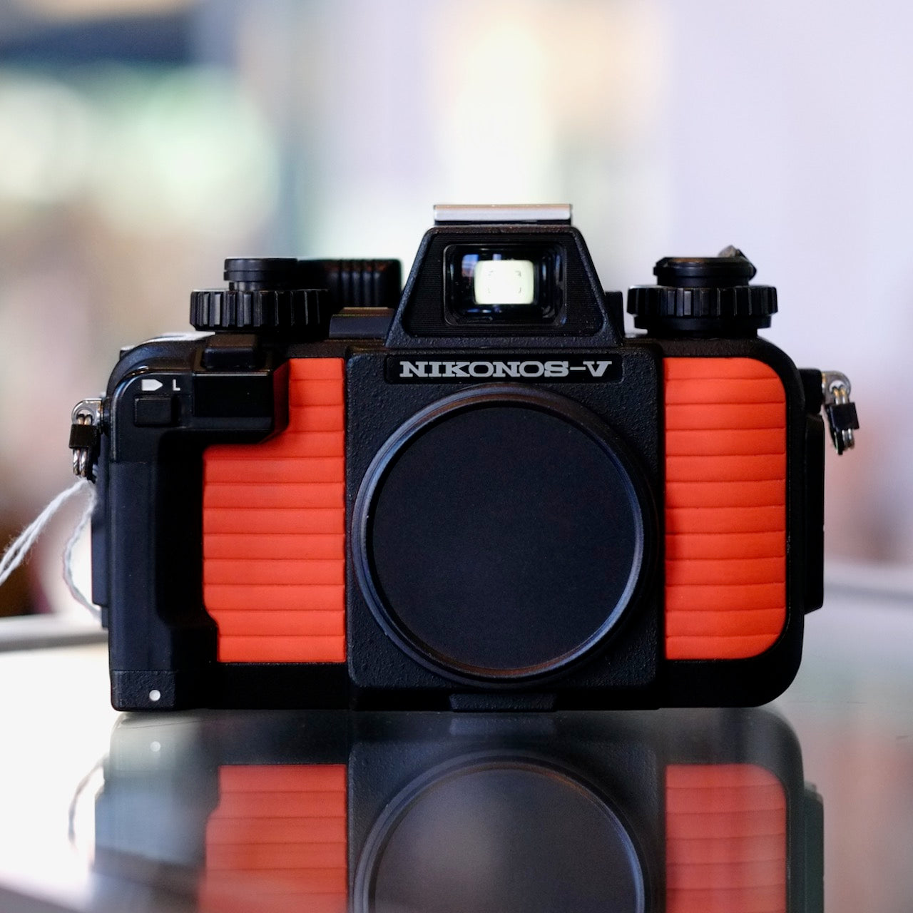 Nikon Nikonos V – Camera Traders