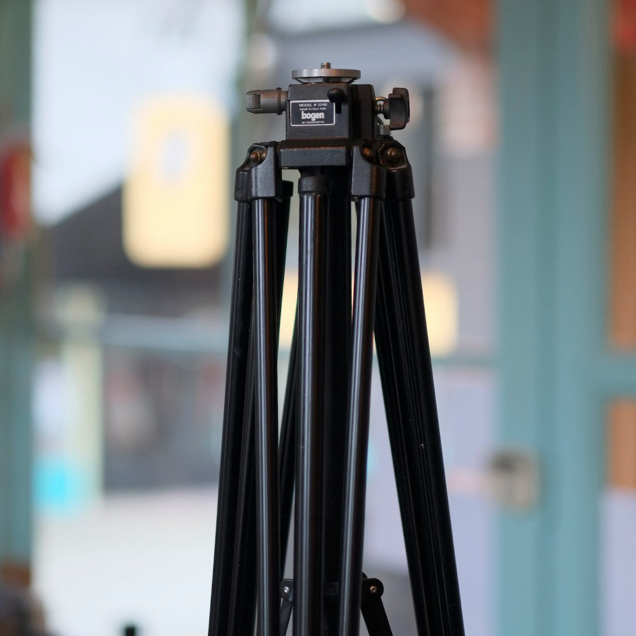 Bogen 3246 (AKA Manfrotto 028B) – Camera Traders