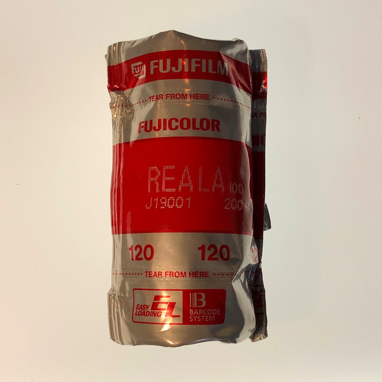 Fujicolor REALA 100 (EXPIRED 12/2001) – Camera Traders