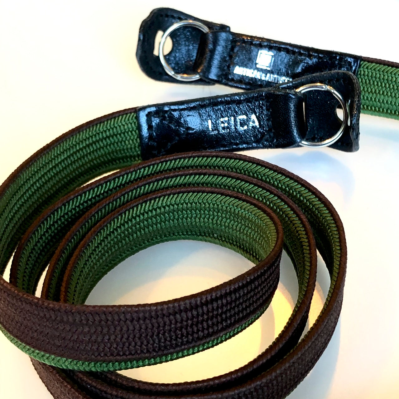 Leica 14884 Artisan & Artist Green Silk strap – Camera Traders