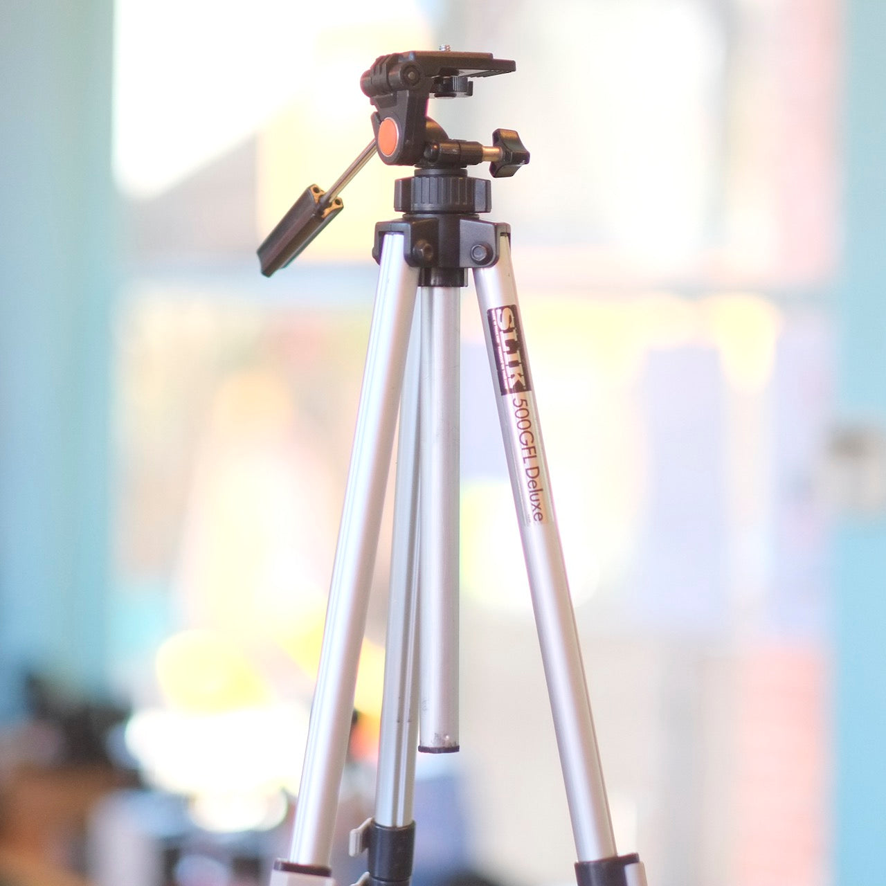 Slik 500GFL Deluxe – Camera Traders