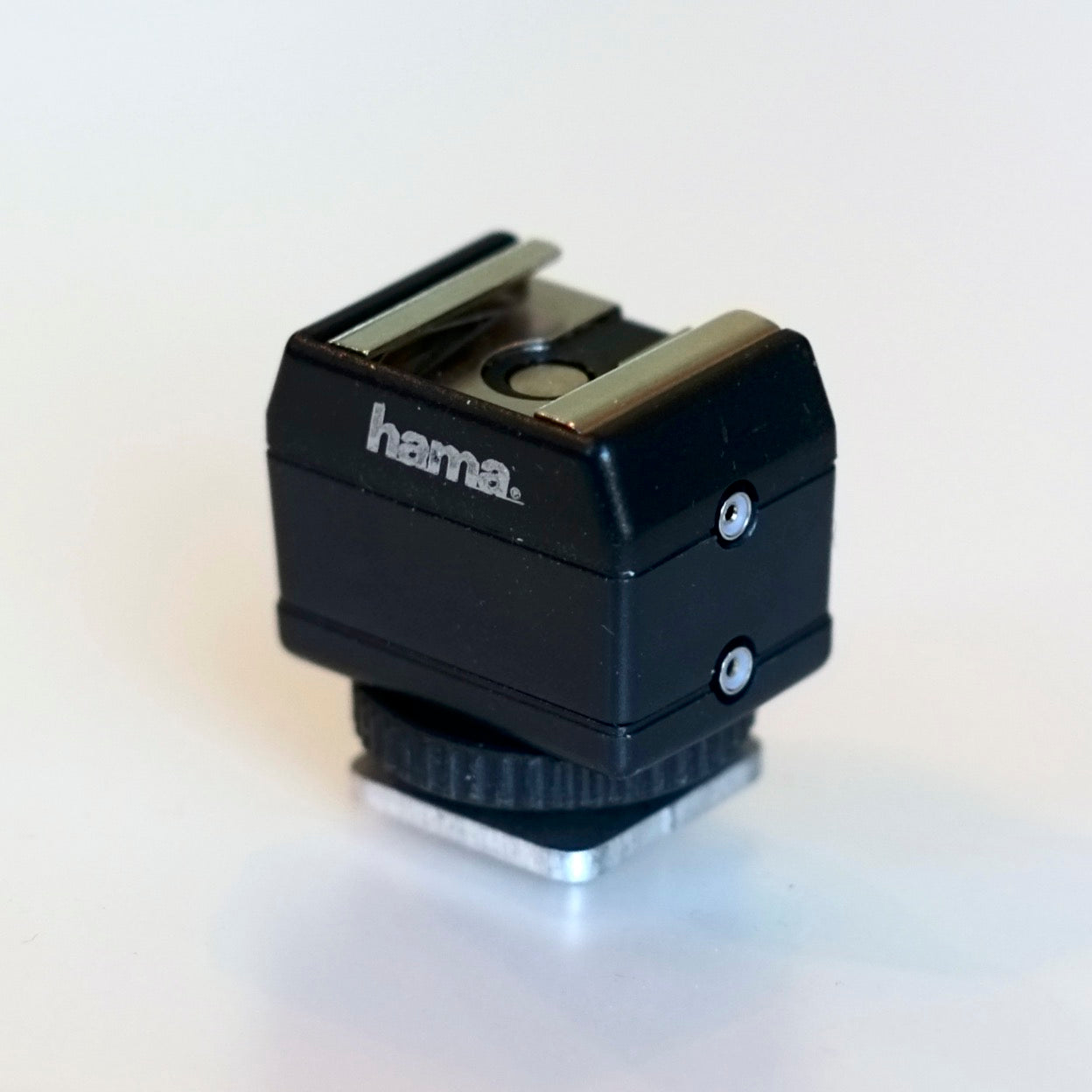 Hama Universal Flash Adapter – Camera Traders