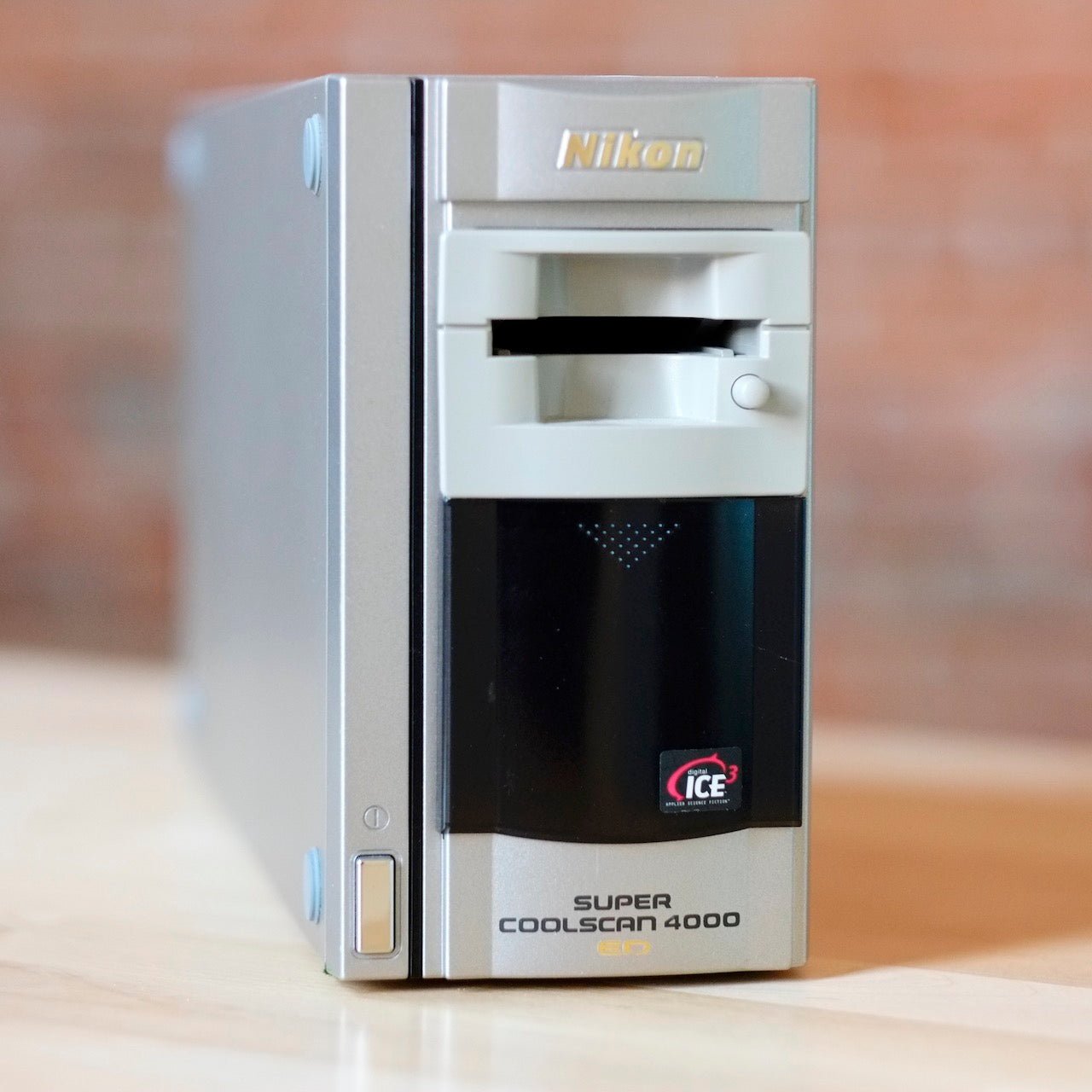 Nikon Super Coolscan 4000 – Camera Traders